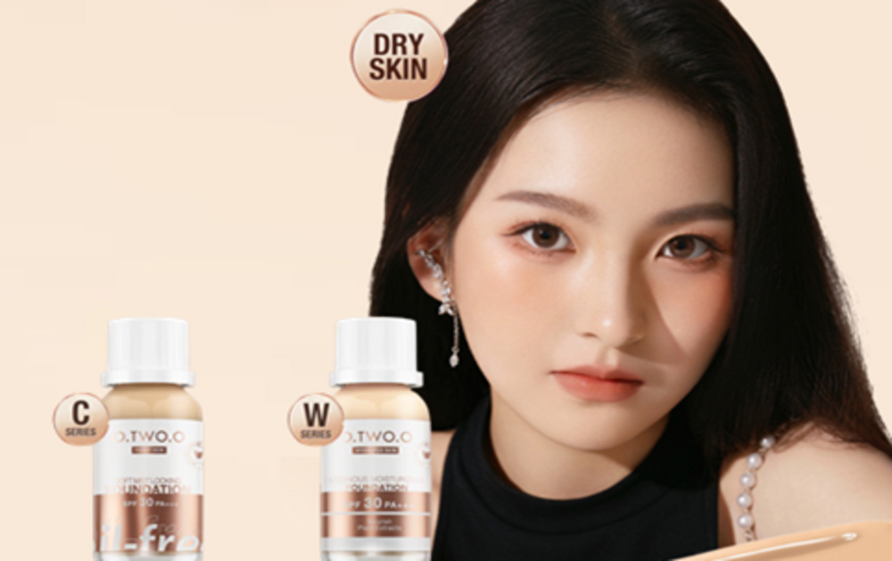O.TWO.O Liquid Foundation Mengandung Niacinamide, Bikin Kulit Glowing ...